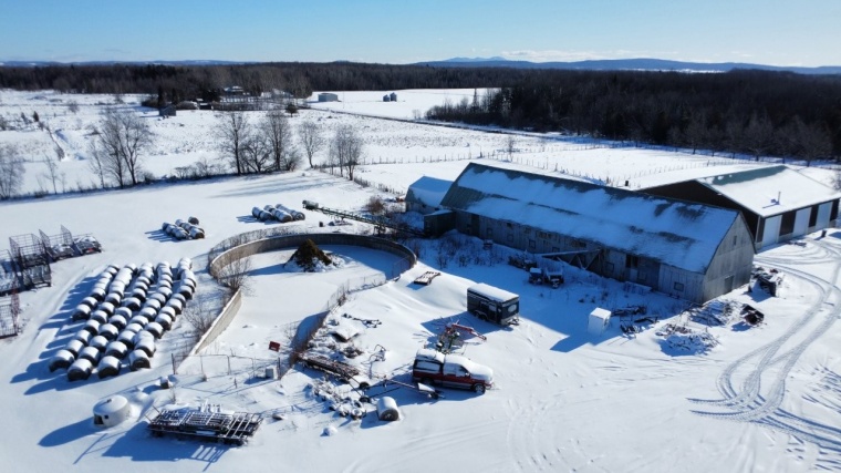 Maxxum 100 Centre inc.